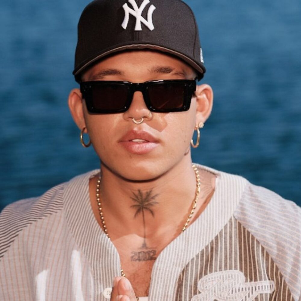 BEÉLE Anuncia el Lanzamiento de su Álbum Debut «BORONDO» con el ...